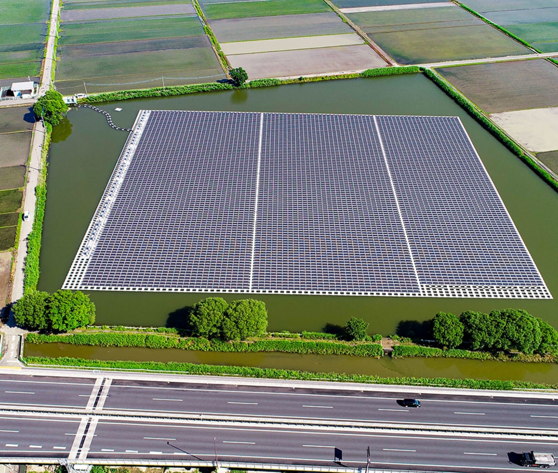 Developing your floating solar power plant project - Laketricity