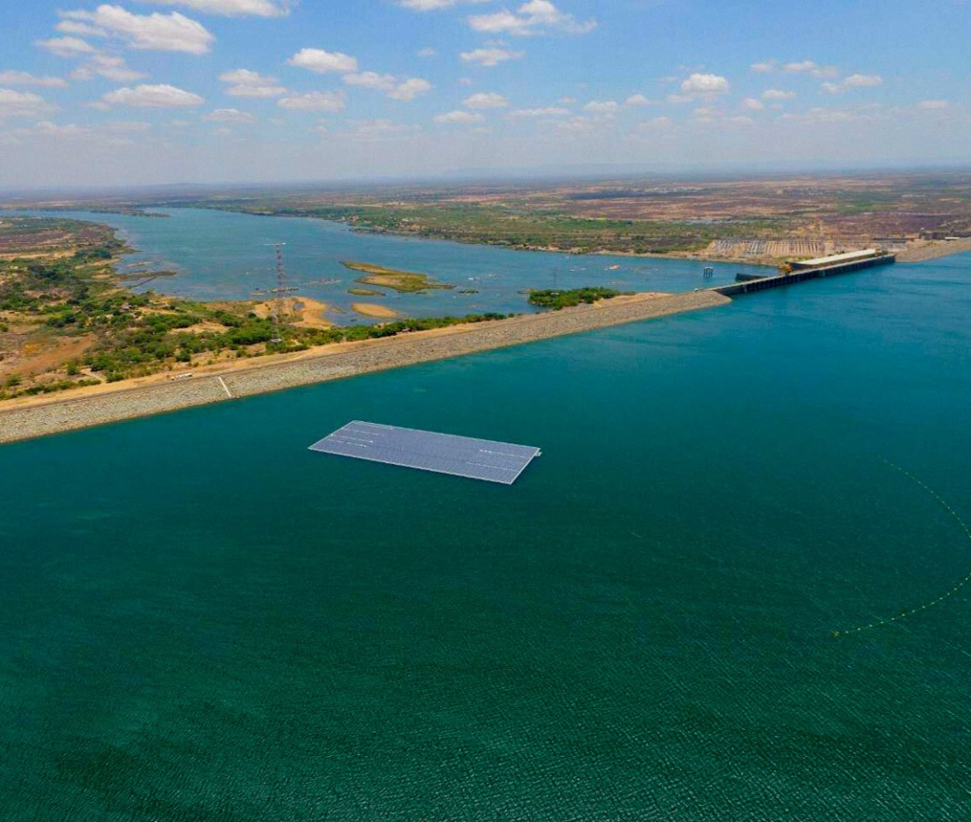 Developing your floating solar power plant project - Laketricity