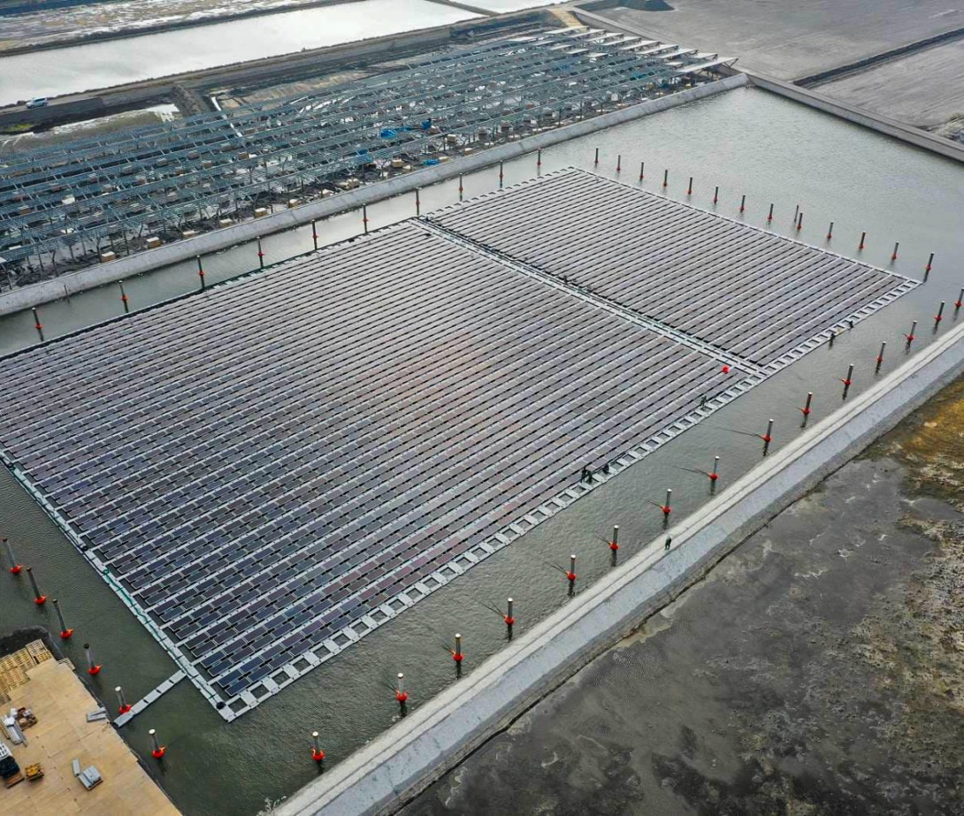 Developing your floating solar power plant project - Laketricity