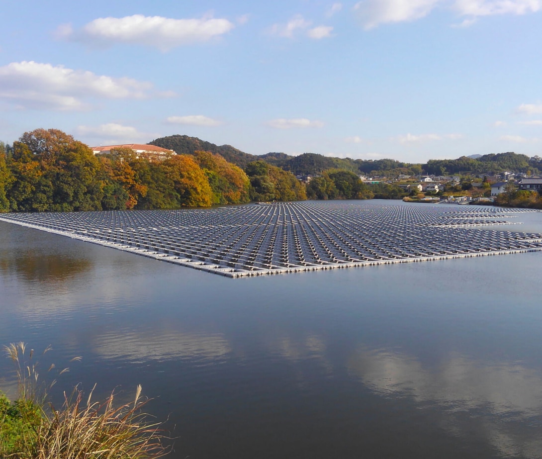 Developing your floating solar power plant project - Laketricity